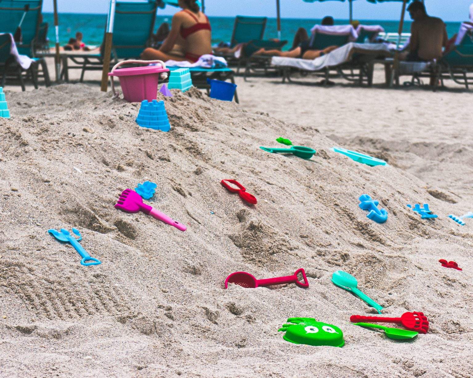 20 Fun Beach Games for Adults and Families to Play | Unseen Beaches